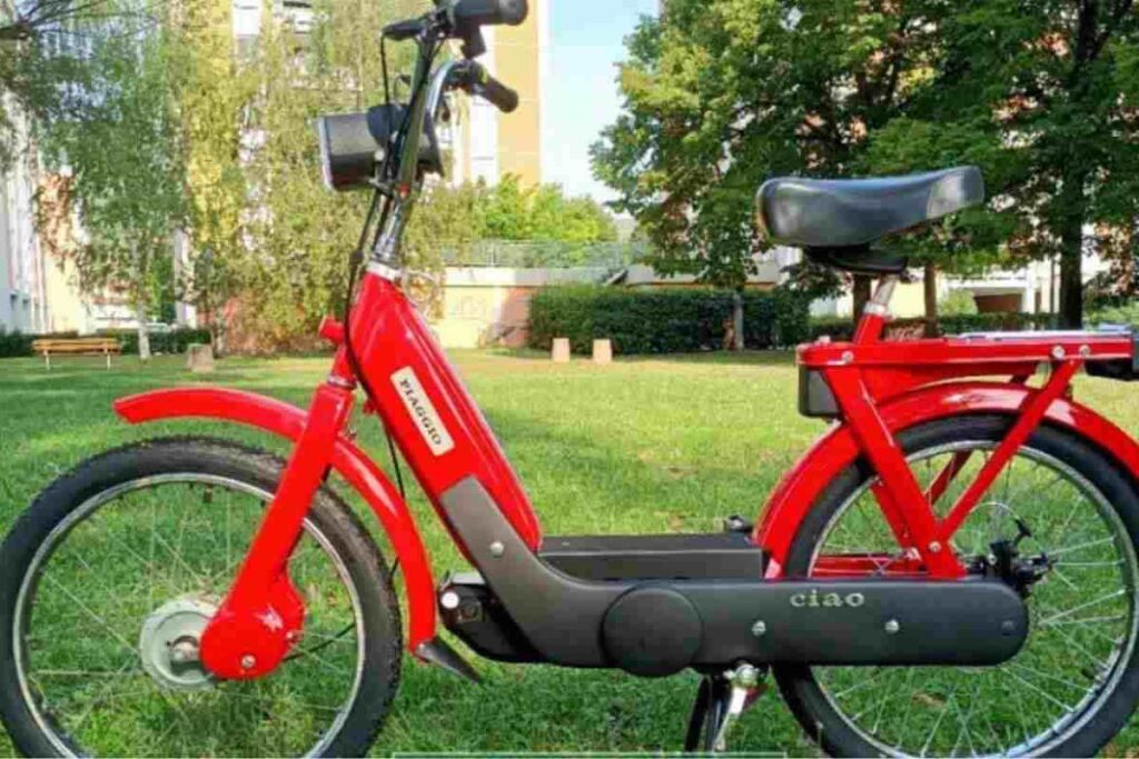 Ciao della Piaggio di nuovo in commercio: per guidarlo non servirà né casco né assicurazione ...